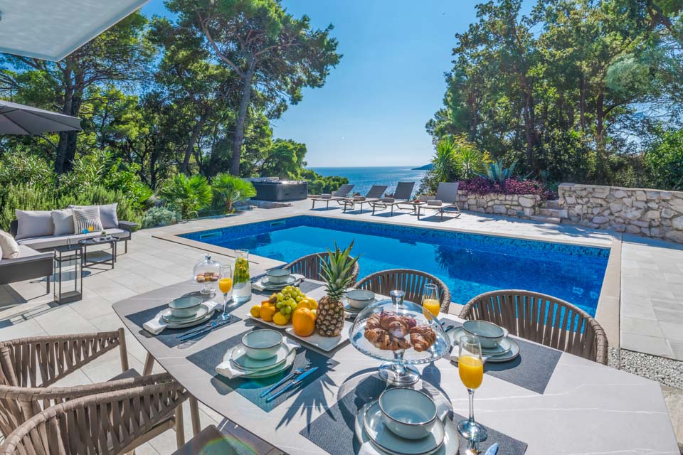 Relaxed Shore, Zaton and surroundings, Dubrovnik Region | Solmar Villas