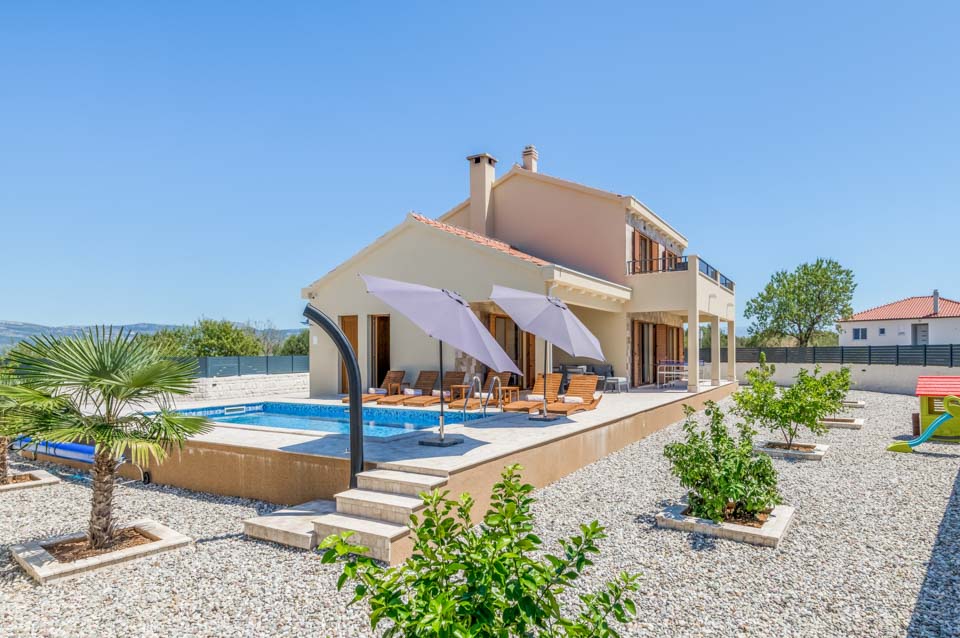 Villa Half Moon, Trogir, Split Region | Solmar Villas